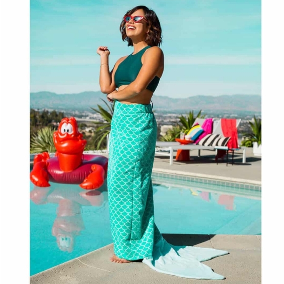 Disney | Swim | Disney Adult Mermaid Tail Ariel Fin Deluxe Towel | Poshmark